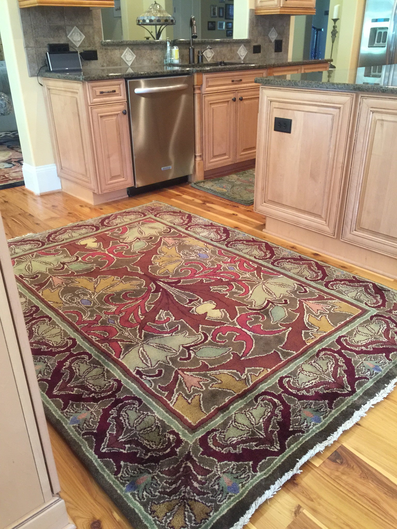 Tulip & Lily 3 – Guildcraft Carpets